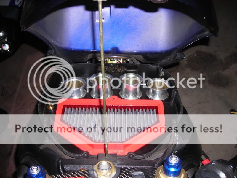 Velocity stacks Install | Suzuki GSX-R Motorcycle Forums Gixxer.com