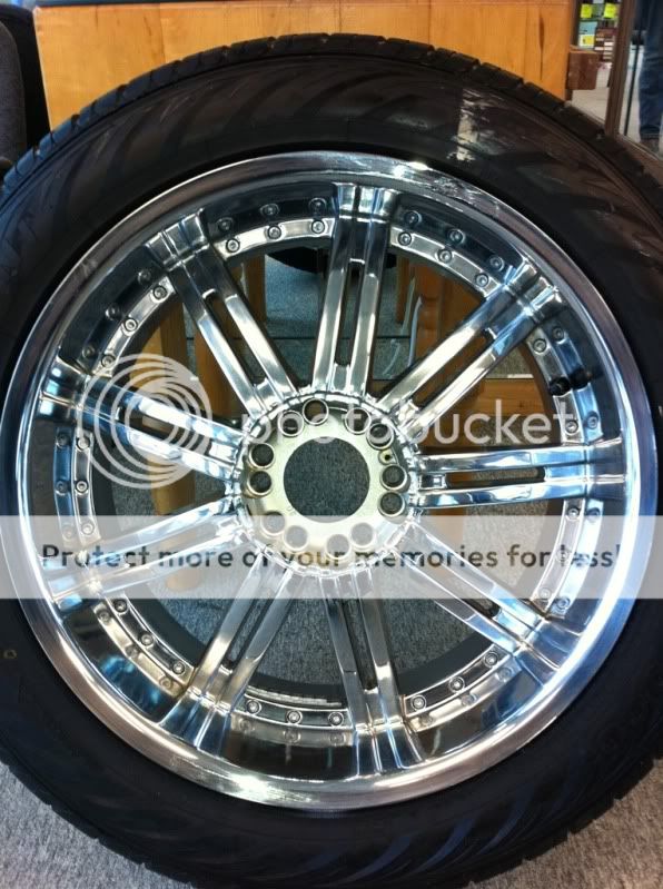 22" velocity rims and tires | Pirate 4x4